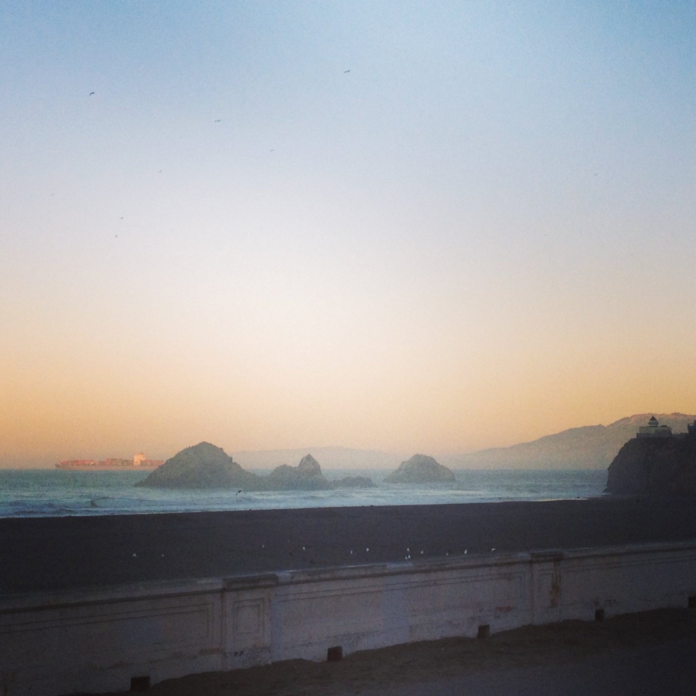 Fog and rocks – Learning to Surf
